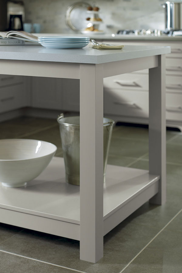 Thomasville - Embellishments - Square Island Leg